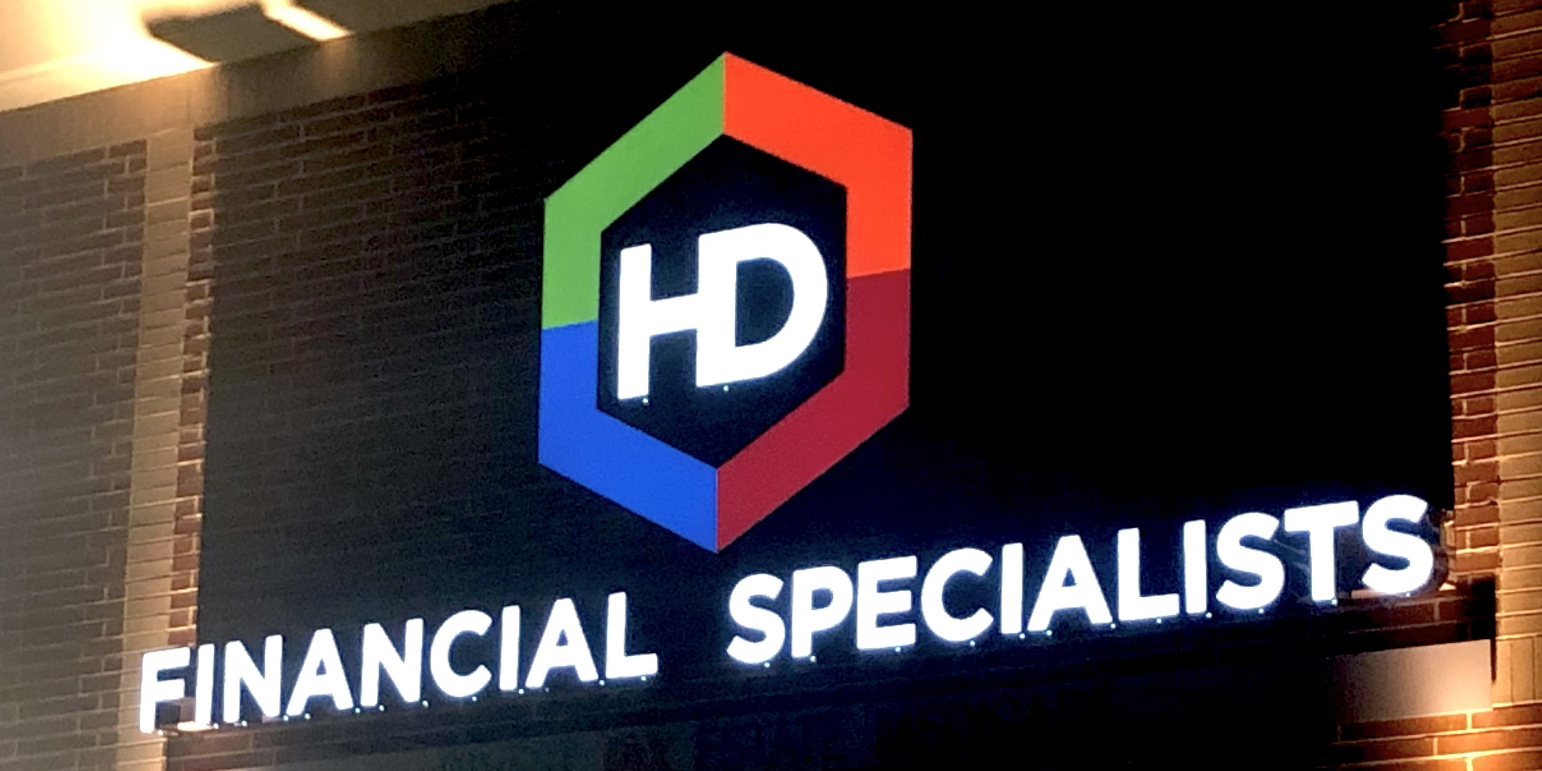 HD Financial Specialists Signage | Flexlume
