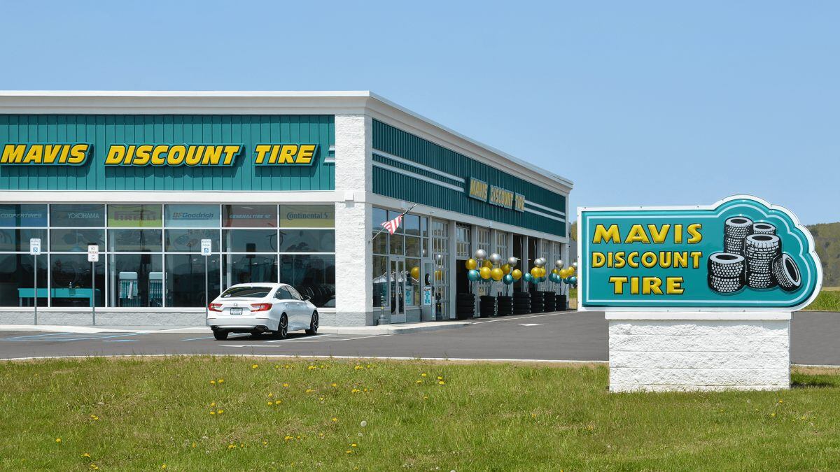 How Effective Company Signs Drive Brand Engagement | Flexlume